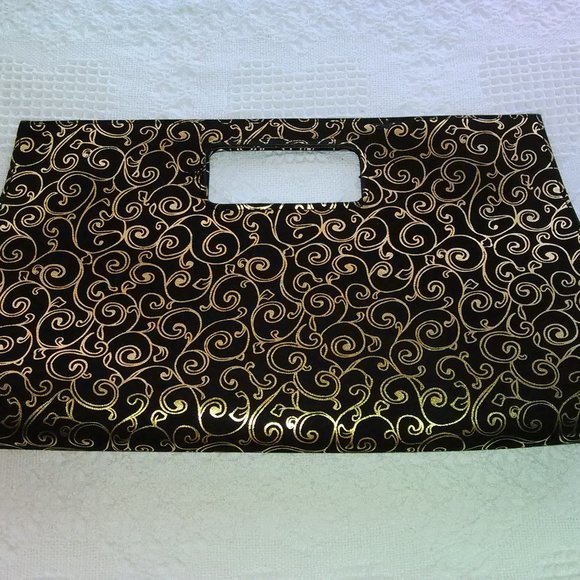 Charming Charlie | Bags | Charming Charlie Black And Gold Handbag ...